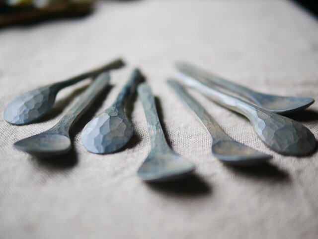 スプーン中 ホオノキ 薄白 #0397 | iichi 日々の暮らしを心地よくするハンドメイドやアンティークのマーケットプレイス