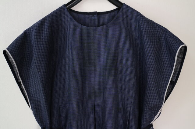 一枚限定★国産60番手リネン100％ ギンガムチェックワンピース★夏09 | iichi 日々の暮らしを心地よくするハンドメイドやアンティークのマーケットプレイス