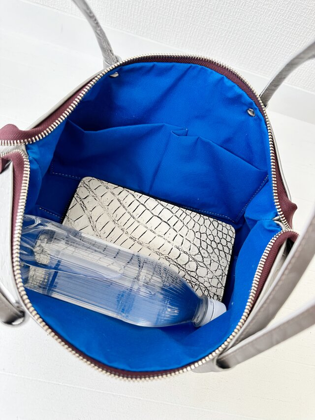 本革 肩がけ トートバッグ 星 スター シルバー ダブル ハンドル 巾着風 | iichi 日々の暮らしを心地よくするハンドメイドやアンティークのマーケットプレイス