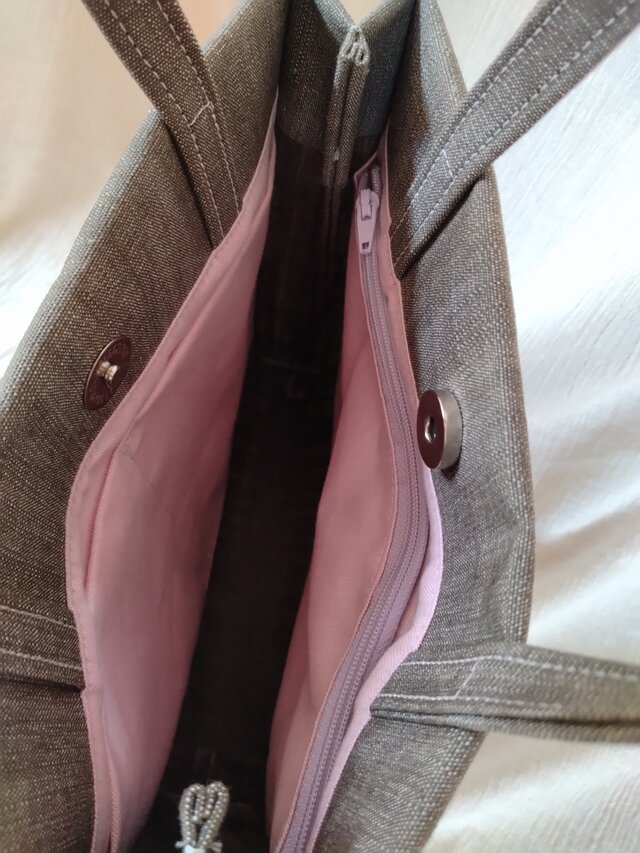 チワワ柄 手提げ | iichi 日々の暮らしを心地よくするハンドメイドやアンティークのマーケットプレイス