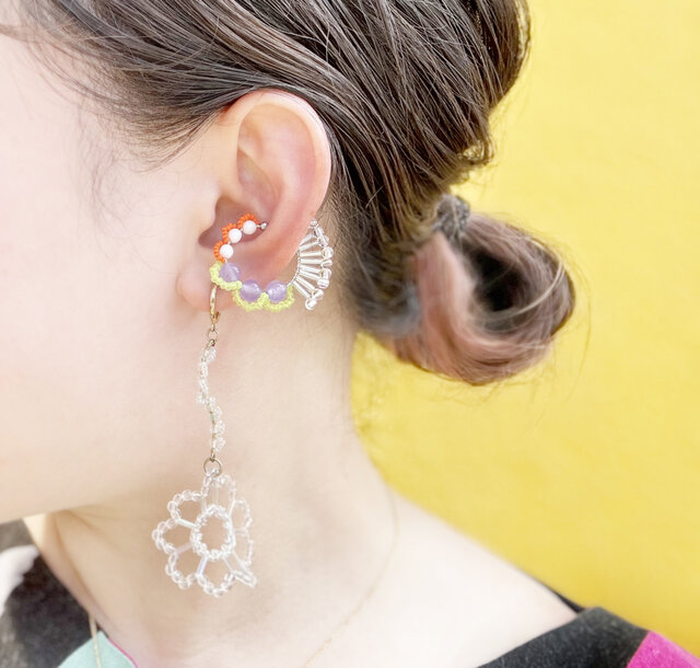 ＜Rollo～イロヅクビジュー～＞イヤーカフ『 ハミングバード/hummingbird 』 | iichi 日々の暮らしを心地よくするハンドメイドやアンティークのマーケットプレイス