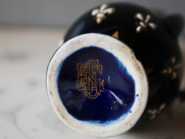 GIEN フランスアンティーク オブジェ ポット ジアン ブロカントのある暮らし | iichi 日々の暮らしを心地よくするハンドメイドやアンティークのマーケットプレイス