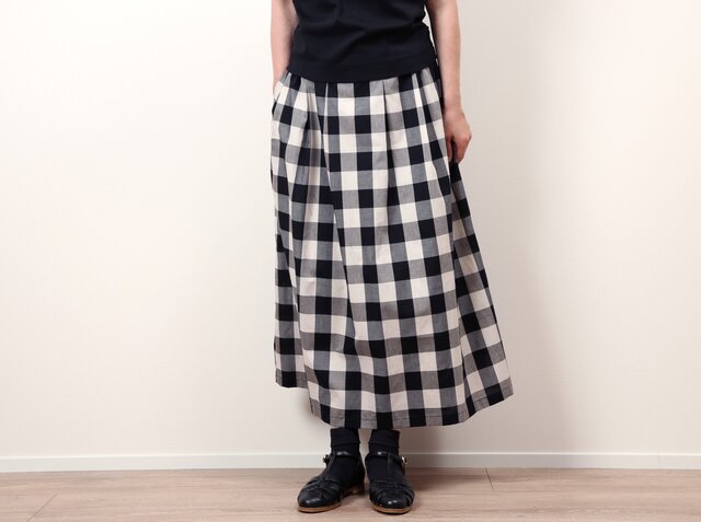 #444タックギャザースカート(ブロックチェック) | iichi 日々の暮らしを心地よくするハンドメイドやアンティークのマーケットプレイス
