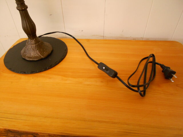 レトロランプ 07-06 | iichi 日々の暮らしを心地よくするハンドメイドやアンティークのマーケットプレイス