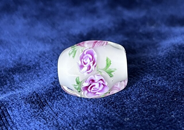 薔薇（ホワイト）143 | iichi 日々の暮らしを心地よくするハンドメイドやアンティークのマーケットプレイス