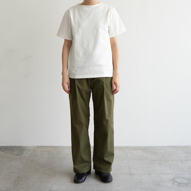 タックストレートボトム/col.cypress | iichi 日々の暮らしを心地よくするハンドメイドやアンティークのマーケットプレイス