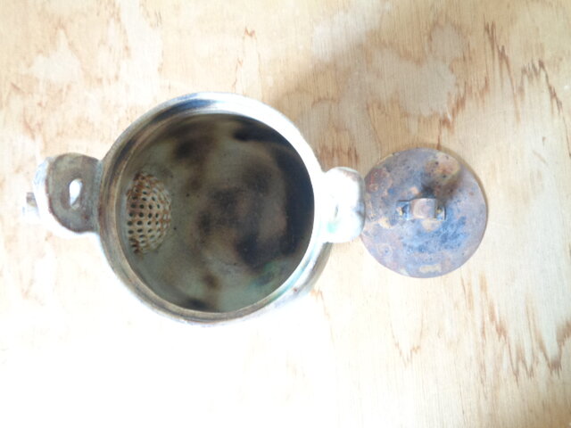 ポット① | iichi 日々の暮らしを心地よくするハンドメイドやアンティークのマーケットプレイス