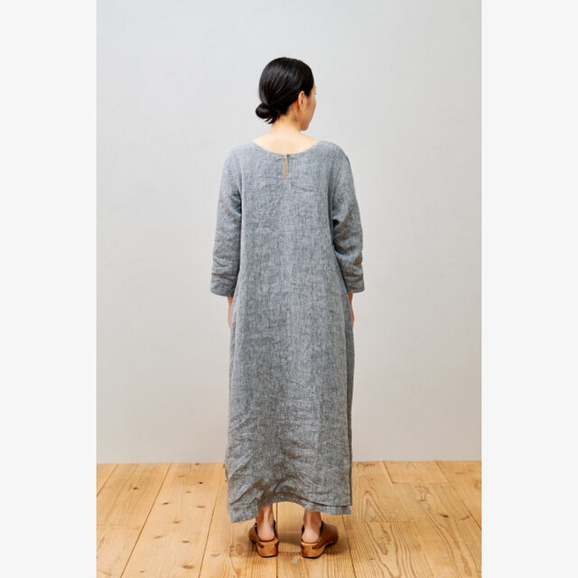 bighug リネンリバーシブルドレス | iichi 日々の暮らしを心地よくするハンドメイドやアンティークのマーケットプレイス