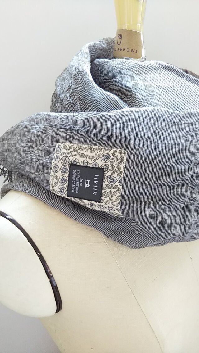 ボイルシャーリングのストール 千鳥格子×リバティ 約37cm幅 チャコール | iichi 日々の暮らしを心地よくするハンドメイドやアンティークのマーケットプレイス