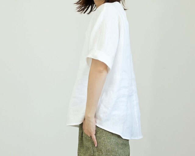 出番の多いアイテム♪リネンシンプリーTブラウス：白 | iichi 日々の暮らしを心地よくするハンドメイドやアンティークのマーケットプレイス