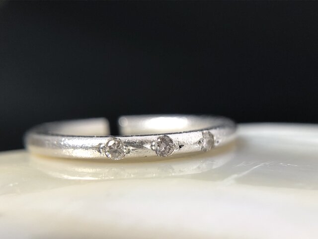 murmurer / three brown diamonds silver ring ブラウンダイアモンドオープンリング | iichi 日々の暮らしを心地よくするハンドメイドやアンティーク ...