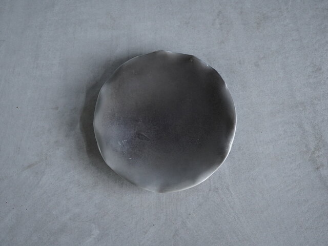 田中瑞絵｜平皿 ひらいたかたち 18cm | iichi 日々の暮らしを心地よくするハンドメイドやアンティークのマーケットプレイス