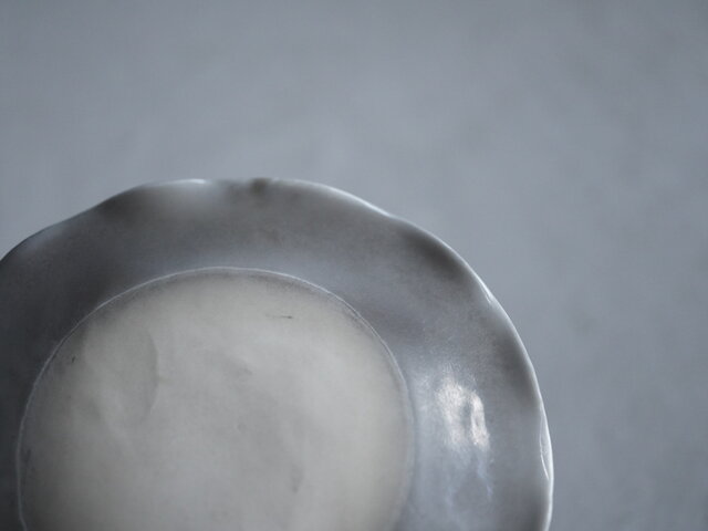 田中瑞絵｜平皿 ひらいたかたち 18cm | iichi 日々の暮らしを心地よくするハンドメイドやアンティークのマーケットプレイス