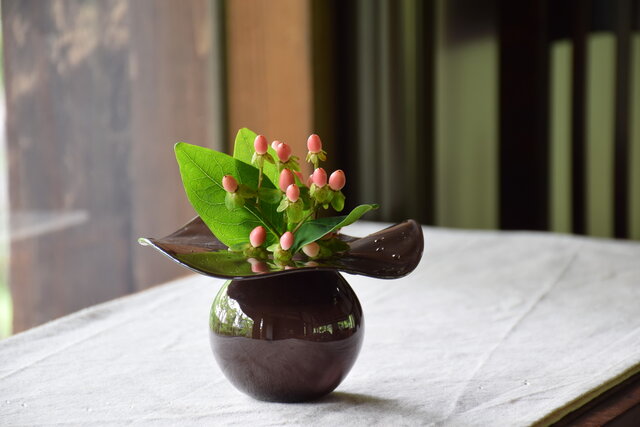 花瓶～fuwari mini nero～不透明カラー | iichi 日々の暮らしを心地よくするハンドメイドやアンティークのマーケットプレイス