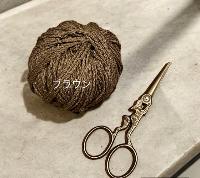 手編みの猫さんポーチ/ブラウンL受注品 | iichi 日々の暮らしを心地よくするハンドメイドやアンティークのマーケットプレイス