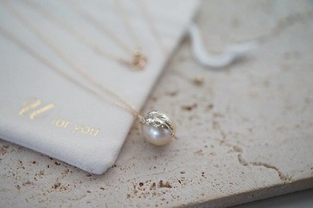 【drop】10K 南洋バロックリーフロングネックレス（yellow） | iichi 日々の暮らしを心地よくするハンドメイドやアンティークのマーケットプレイス