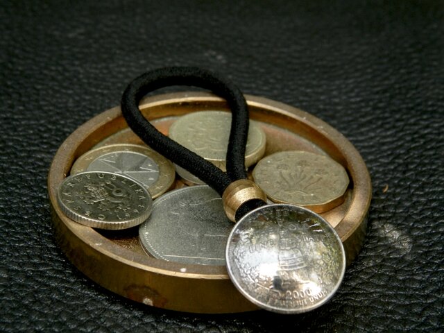 ＃H246 USA Coin Hair Elastic | iichi 日々の暮らしを心地よくするハンドメイドやアンティークのマーケットプレイス