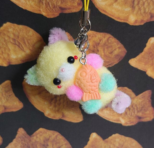 ポンポンマスコット♪たい焼き大好き=•ꞈ•=抱きつき子猫ちゃん♡夢色ミケ・イエロー♡ | iichi 日々の暮らしを心地よくするハンドメイドや ...