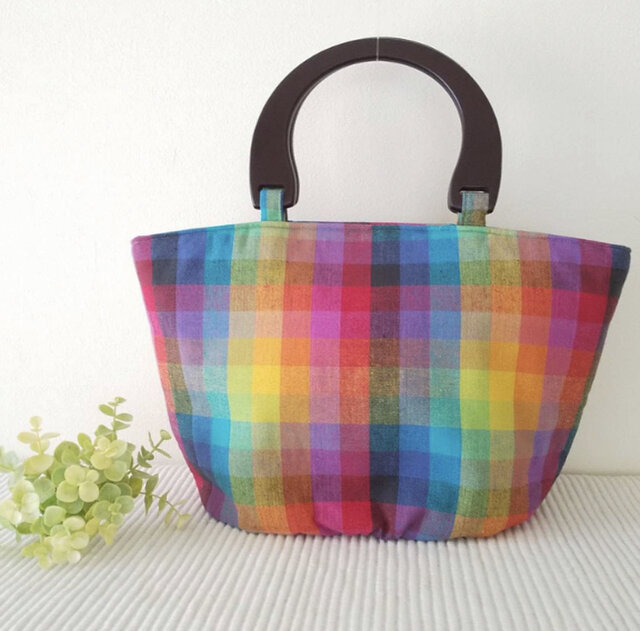 wood♡カラフルトートbag | iichi 日々の暮らしを心地よくするハンドメイドやアンティークのマーケットプレイス