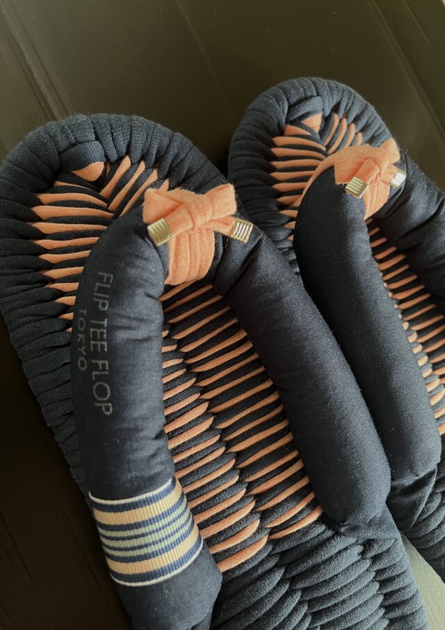 【ふちどりデザイン】 23cm 布ぞうり ネイビー サーモンピンク【No.286】 | iichi 日々の暮らしを心地よくするハンドメイドやアンティークのマーケットプレイス