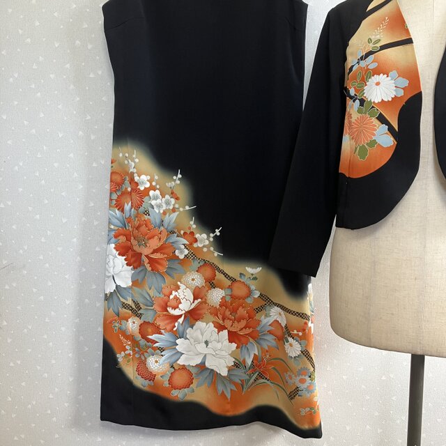 No.128 留袖ドレス ワンピースとボレロ(カーブ) M〜L11号着物リメイク | iichi 日々の暮らしを心地よくするハンドメイドやアンティークのマーケットプレイス