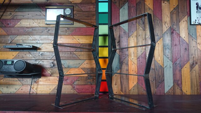 無塗装でアイアンなスケルトン鉄脚♪ 50×400×650mm 目型 2脚ver. | iichi 日々の暮らしを心地よくするハンドメイドやアンティークのマーケットプレイス