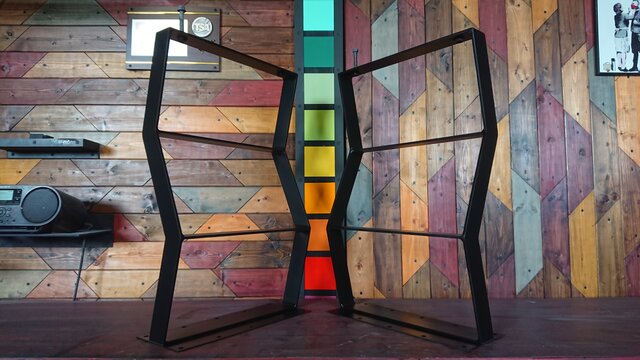 マットブラックでアイアンなスケルトン鉄脚♪ 50×400×650mm 目型 2脚ver. | iichi 日々の暮らしを心地よくするハンドメイドやアンティークのマーケットプレイス