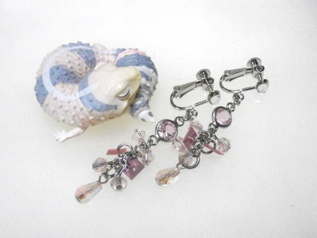 C0521 スパンコール使いのイヤリング | iichi 日々の暮らしを心地よくするハンドメイドやアンティークのマーケットプレイス