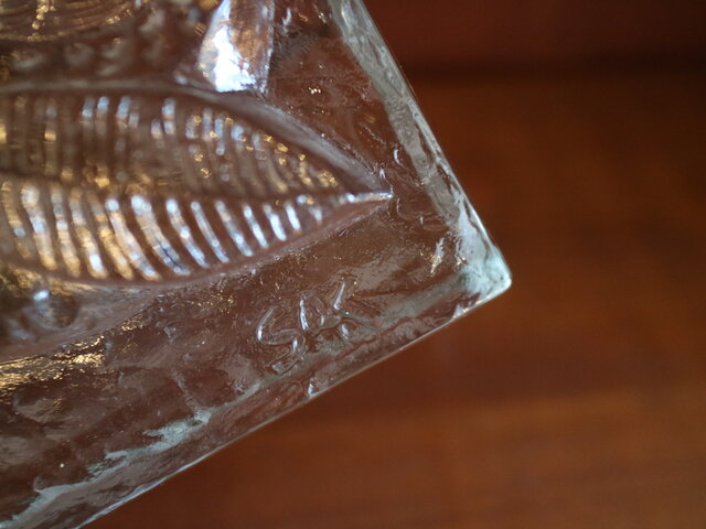 Pukeberg / つがい鳥のガラスのオブジェ No.5221 | iichi 日々の暮らしを心地よくするハンドメイドやアンティークのマーケットプレイス