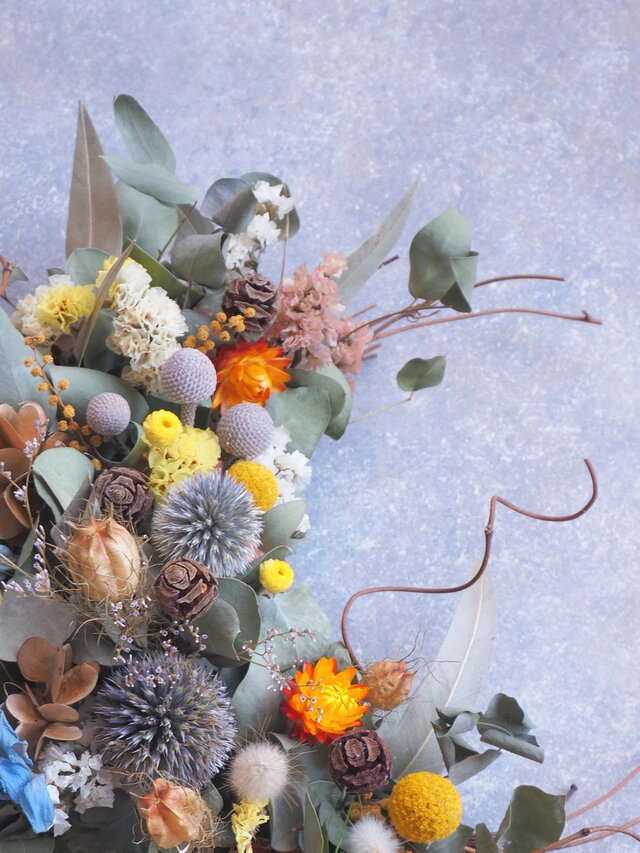 近づく秋のリース | iichi 日々の暮らしを心地よくするハンドメイドやアンティークのマーケットプレイス