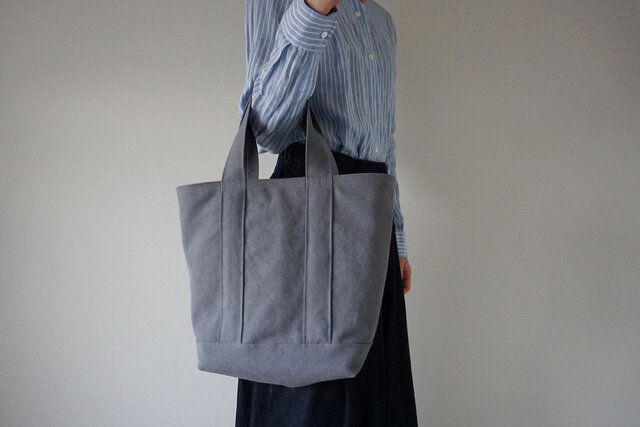 TOTE BAG (L) / lightgray | iichi 日々の暮らしを心地よくするハンドメイドやアンティークのマーケットプレイス