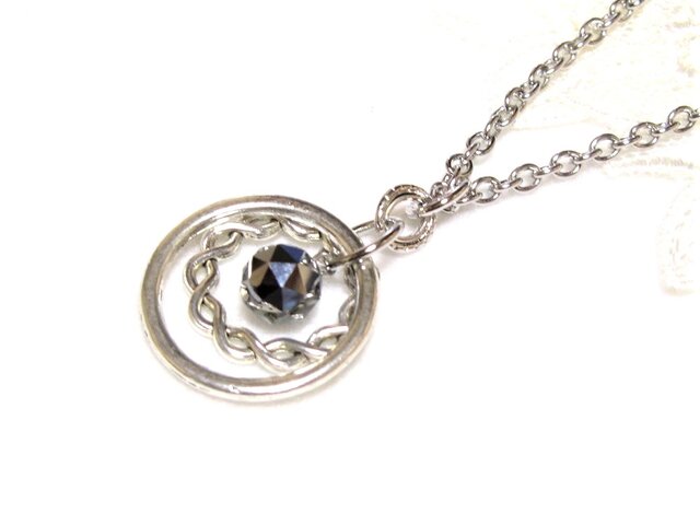 ステンレスチェーン 65cm*高純度テラヘルツストーンのキラキラお守りリングペンダント ネックレス | iichi 日々の暮らしを心地よくするハンドメイドやアンティークのマーケットプレイス