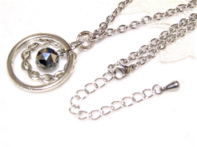 ステンレスチェーン 65cm*高純度テラヘルツストーンのキラキラお守りリングペンダント ネックレス | iichi 日々の暮らしを心地よくするハンドメイドやアンティークのマーケットプレイス