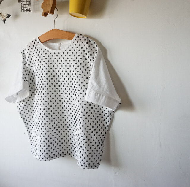 ドット柄ドルマンスリーブTブラウス(オフcol) | iichi 日々の暮らしを心地よくするハンドメイドやアンティークのマーケットプレイス
