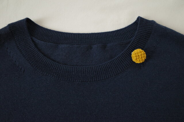 Smocking brooch・（極小3個セット） | iichi 日々の暮らしを心地よくするハンドメイドやアンティークのマーケットプレイス