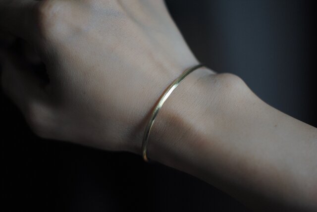 bangle N°1 | iichi 日々の暮らしを心地よくするハンドメイドやアンティークのマーケットプレイス