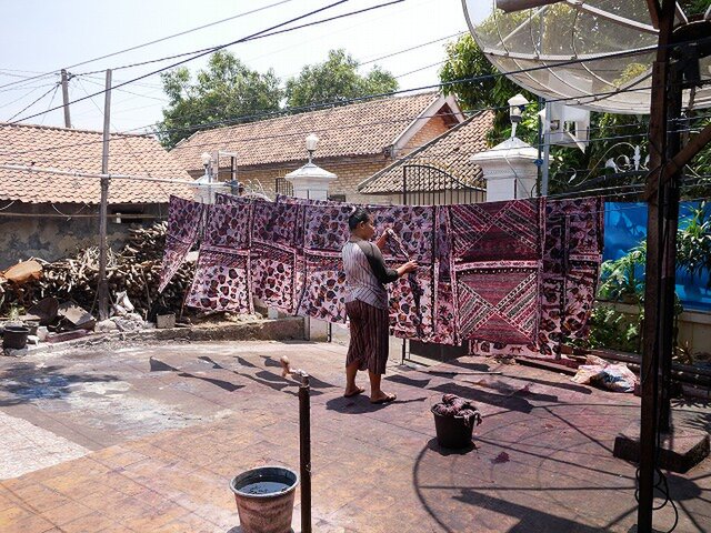 島のバティックからシンプルワンピース | iichi 日々の暮らしを心地よくするハンドメイドやアンティークのマーケットプレイス