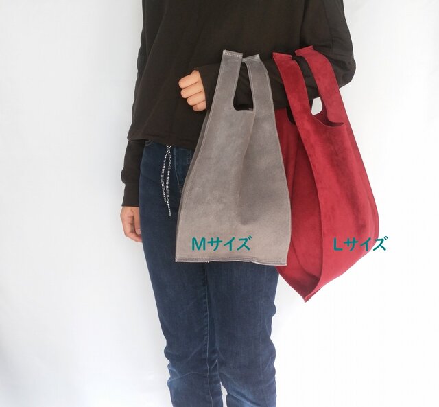 【お試し価格】ちょっと贅沢なサブバッグ ピッグスエード 3p (M) ブラック | iichi 日々の暮らしを心地よくするハンドメイドやアンティークのマーケットプレイス