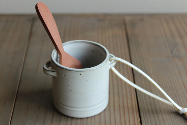 革紐付きミニカップB | iichi 日々の暮らしを心地よくするハンドメイドやアンティークのマーケットプレイス