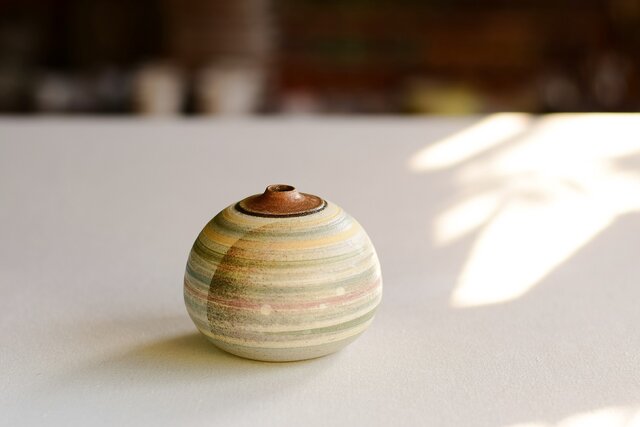 世界に一つの一輪挿し iIw-026 | iichi 日々の暮らしを心地よくするハンドメイドやアンティークのマーケットプレイス