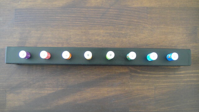 マットでアイアンな単4電池専用ストッカー♪ 25×275×37mm 8本収納型 | iichi 日々の暮らしを心地よくするハンドメイドやアンティークのマーケットプレイス