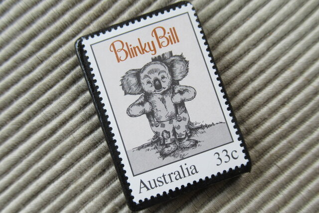 オーストリア 漫画切手ブローチ 9939 | iichi 日々の暮らしを心地よくするハンドメイドやアンティークのマーケットプレイス