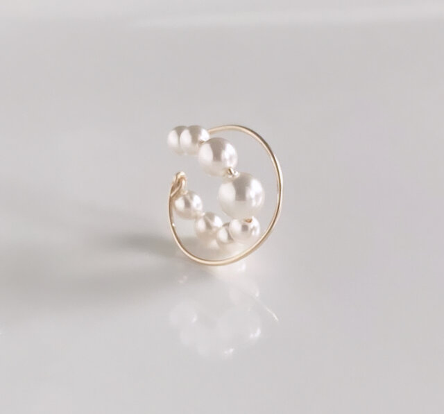 Humming and Flash イヤーカフ 2点セット 14kgf クリスタルパール | iichi 日々の暮らしを心地よくするハンドメイドやアンティークのマーケットプレイス