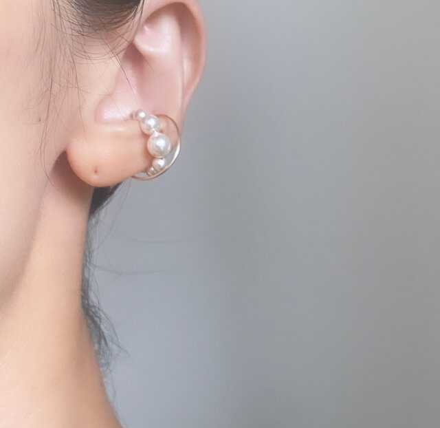 Humming and Flash イヤーカフ 2点セット 14kgf クリスタルパール | iichi 日々の暮らしを心地よくするハンドメイドやアンティークのマーケットプレイス