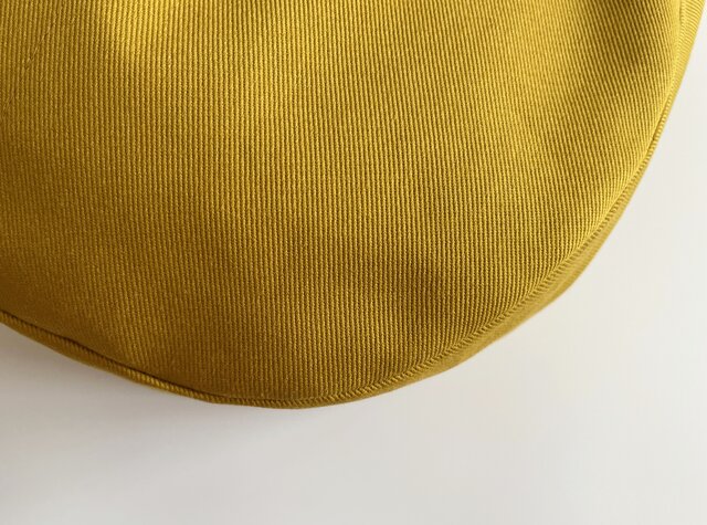 新色‼マスタードイエロー ラウンド型バッグ カツラギデニム 外ポケット A4 | iichi 日々の暮らしを心地よくするハンドメイドやアンティークのマーケットプレイス