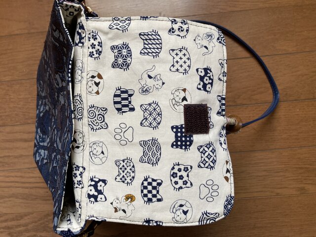 NO. 340 ネクタイリメイクポシェット | iichi 日々の暮らしを心地よくするハンドメイドやアンティークのマーケットプレイス