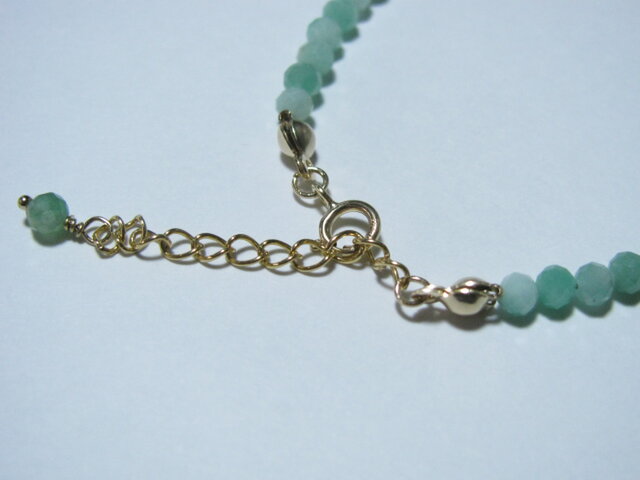 14kgf*【5月誕生石】】ブラジル産エメラルドAAA- ラウンドカット3mmの華奢なブレスレット | iichi 日々の暮らしを心地よくするハンドメイドやアンティークのマーケットプレイス