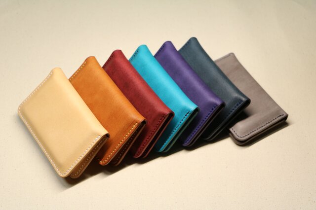 【薄マチ名刺入れ】国産ヌメ 生成り EC-002 | iichi 日々の暮らしを心地よくするハンドメイドやアンティークのマーケットプレイス