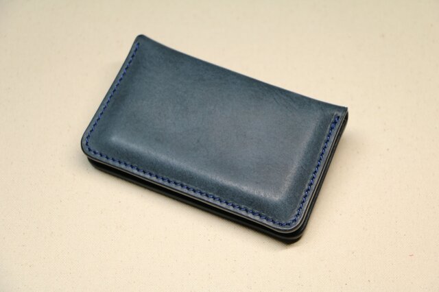 【薄マチ名刺入れ】国産オイル ネイビー EC-002 | iichi 日々の暮らしを心地よくするハンドメイドやアンティークのマーケットプレイス