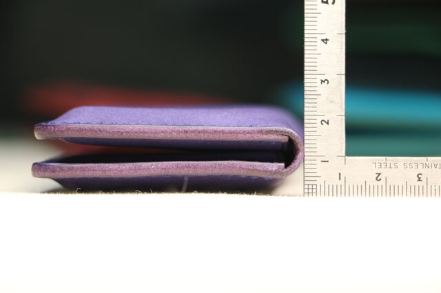 【薄マチ名刺入れ】ブッテーロ グリーン EC-002 | iichi 日々の暮らしを心地よくするハンドメイドやアンティークのマーケットプレイス